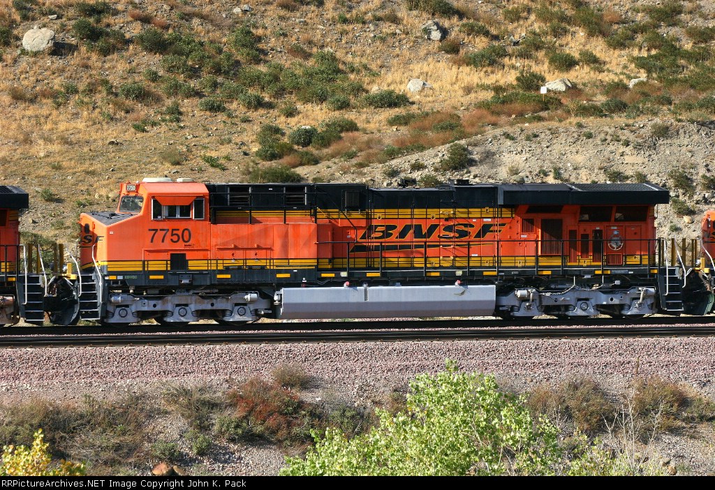 BNSF 7750